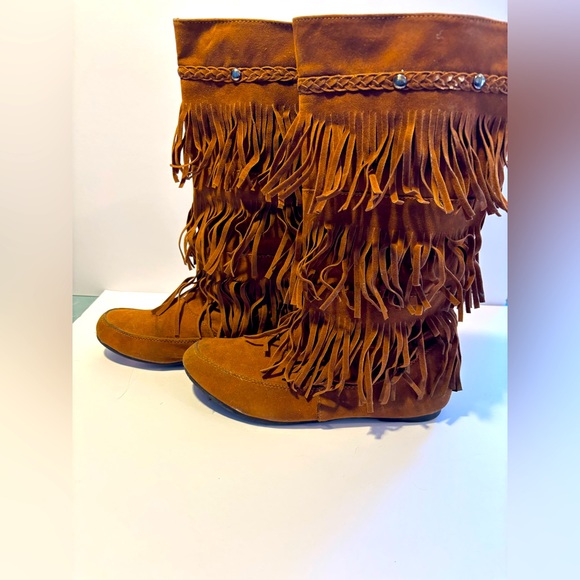 ETC | Shoes | Etc Moccasin Boots Brown With Fringe Size 78 Southwestern ...